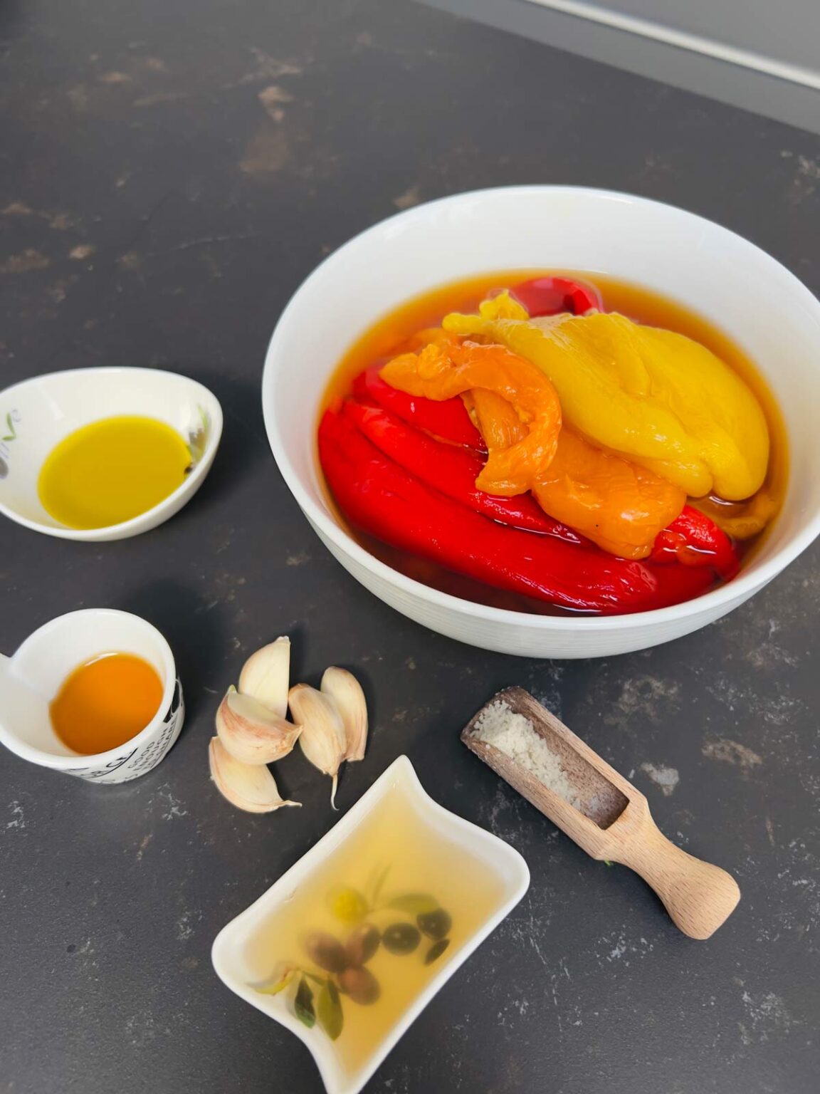 Easy Roasted Pepper Salad - Ramona's Cuisine