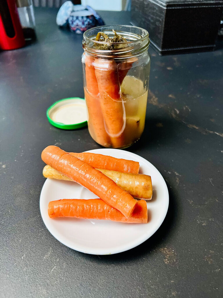 Quick pickled carrots (fermented) - Ramona's Cuisine